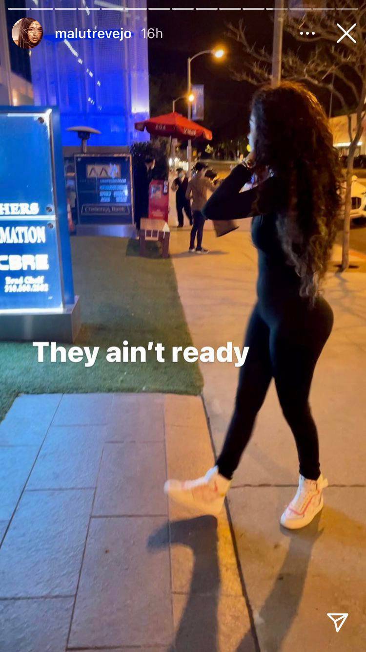 Cmon on now look at her .I would definitely still smash but why she lying about getting her body ...