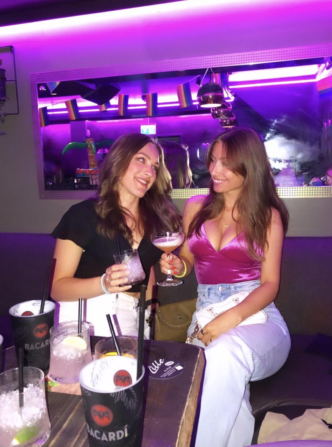 Cocktails | Scrolller