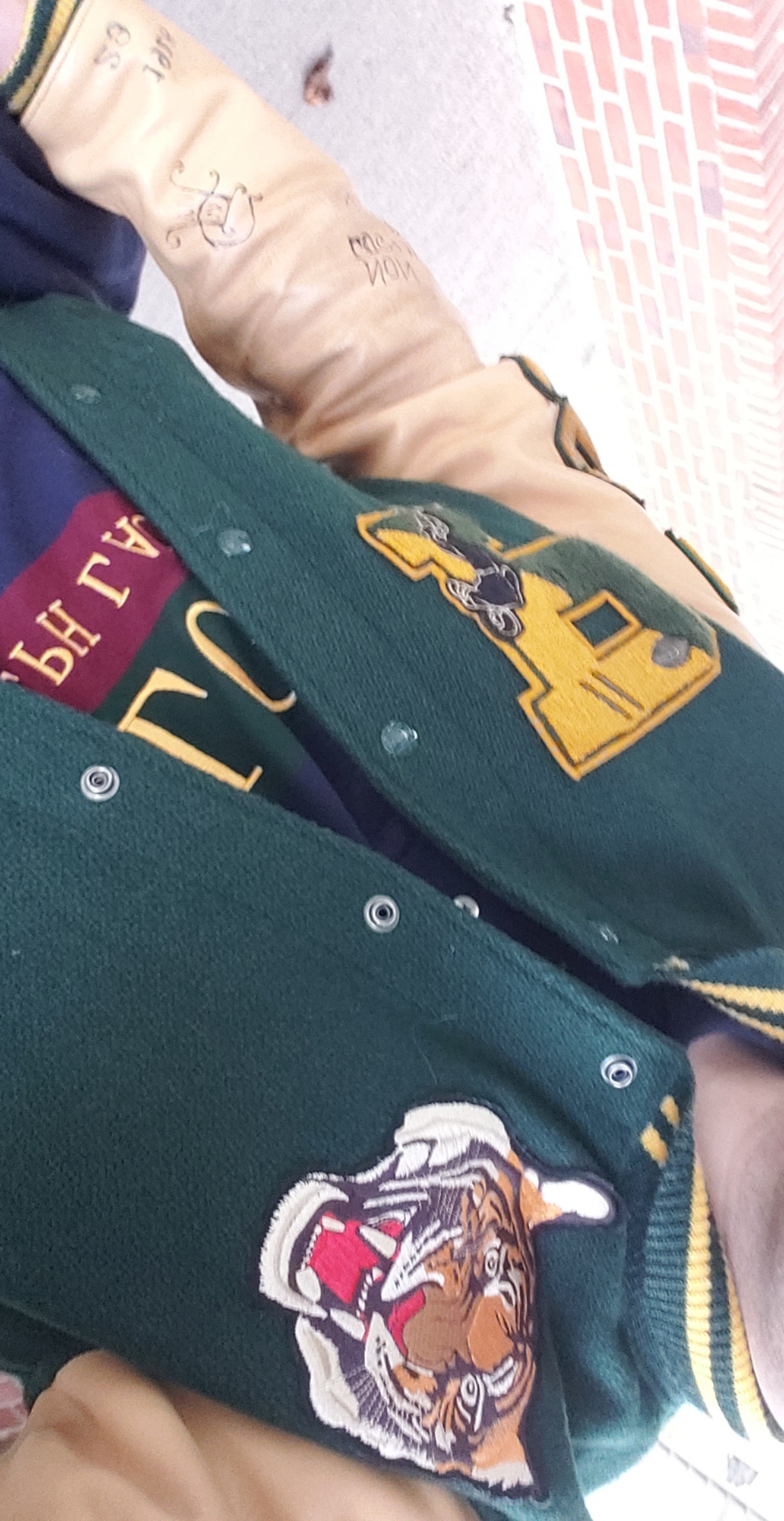 Cold weather means it's Varsity Jacket time | Scrolller