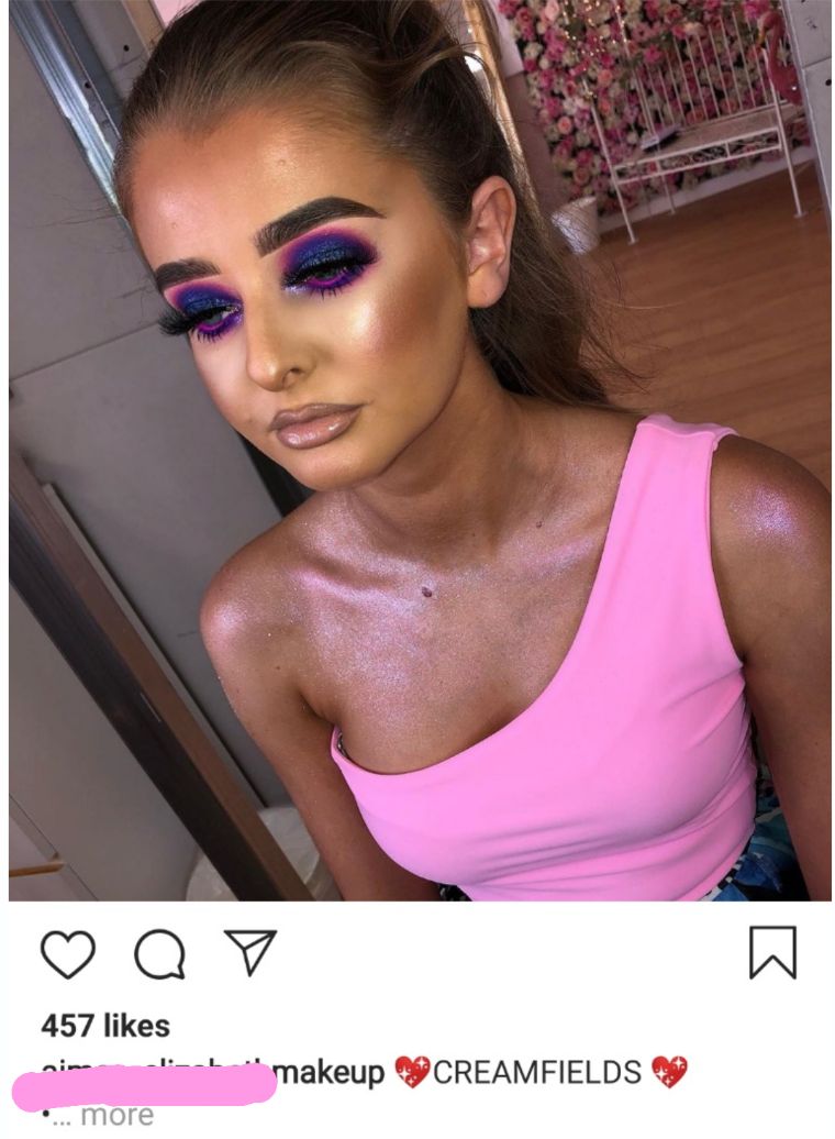 Color match really said imma head out... Also... the highlighter on the collar bones of all ...