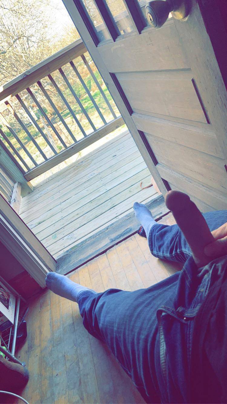 Come thru back door | Scrolller