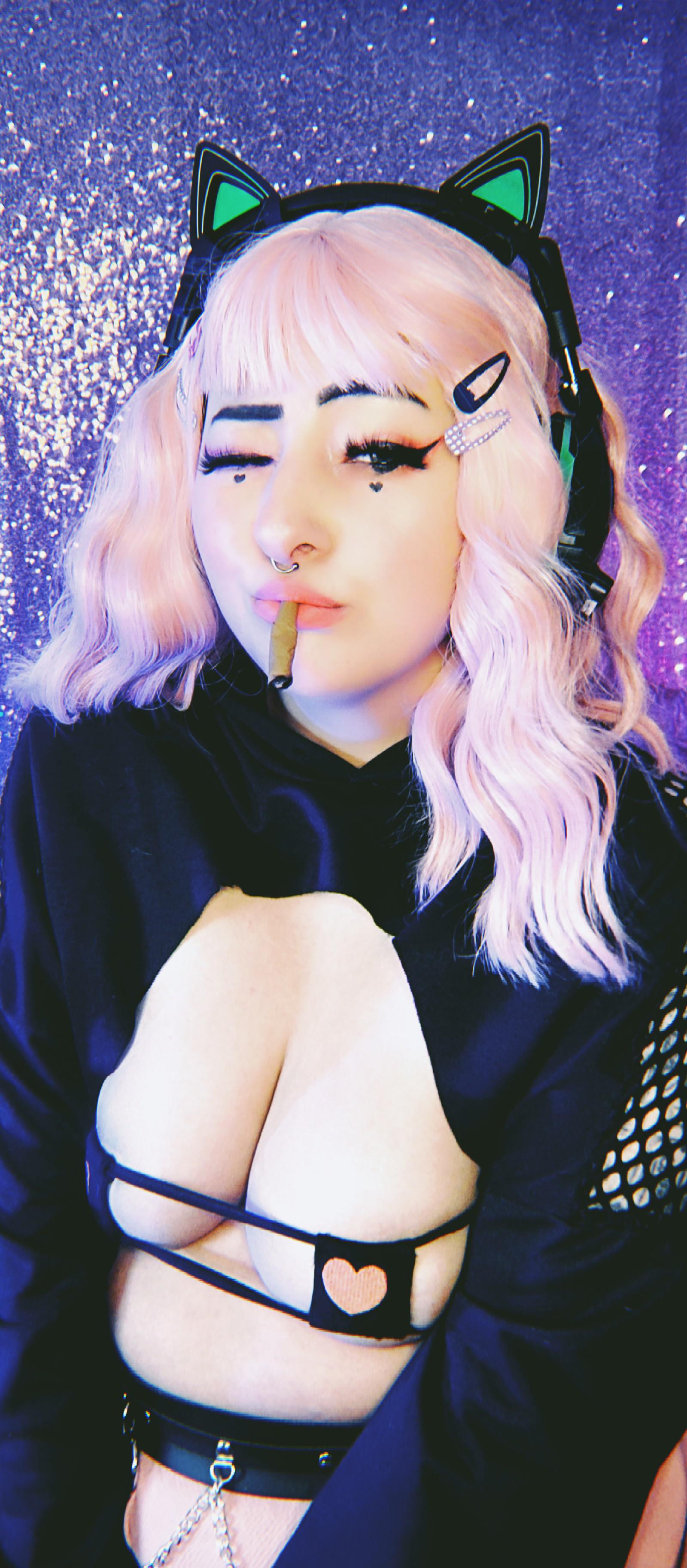 Console or PC? 🎮 | Scrolller