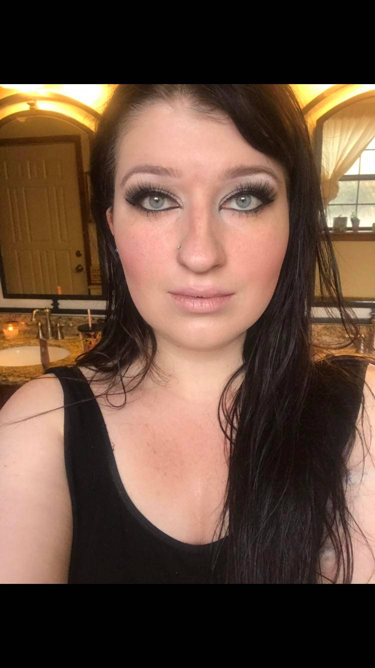 Cool-toned smoky eye! | Scrolller