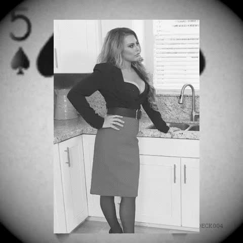 Corinna Blake | Scrolller