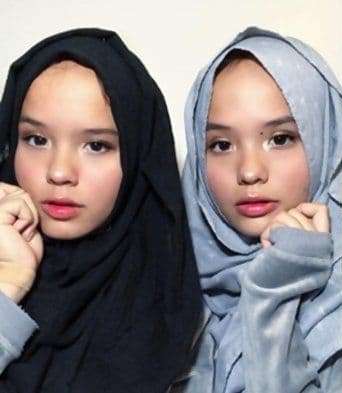 Cornell Twin 🇮🇩🇦🇺 | Scrolller