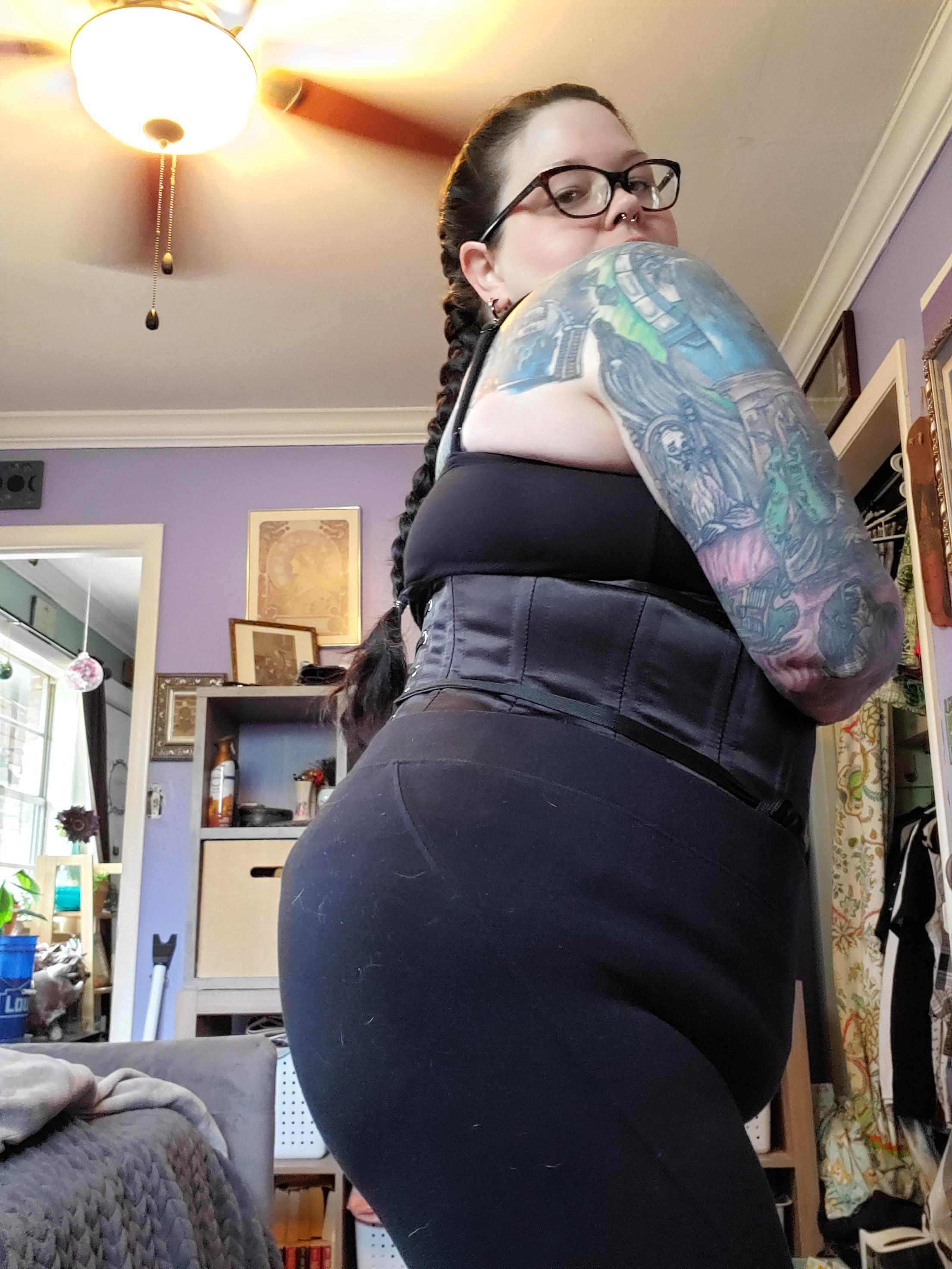 Corsets Are My Favorite Garment Scrolller