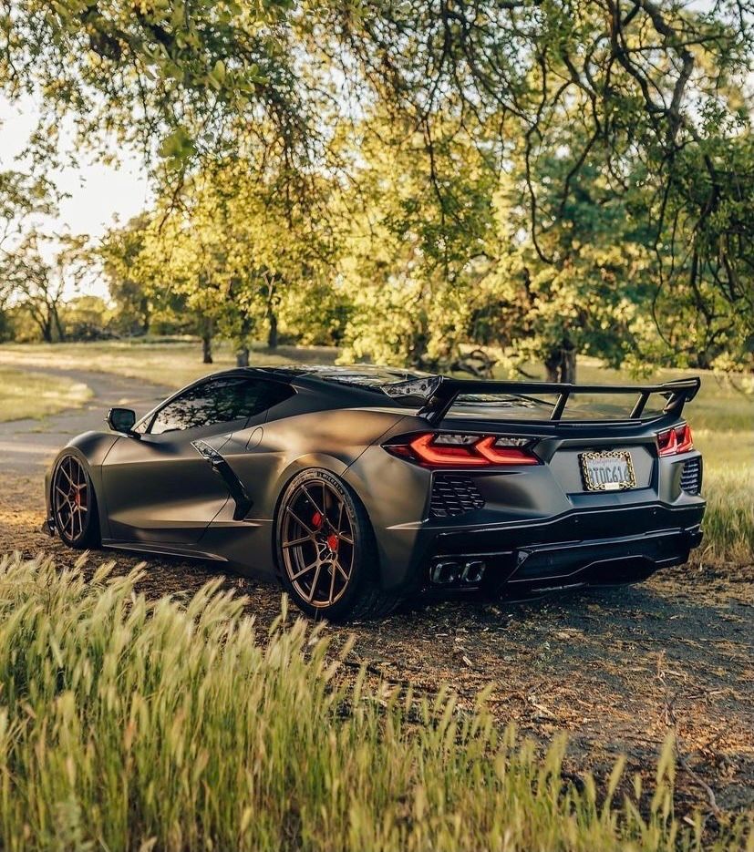 Corvette C8 | Scrolller