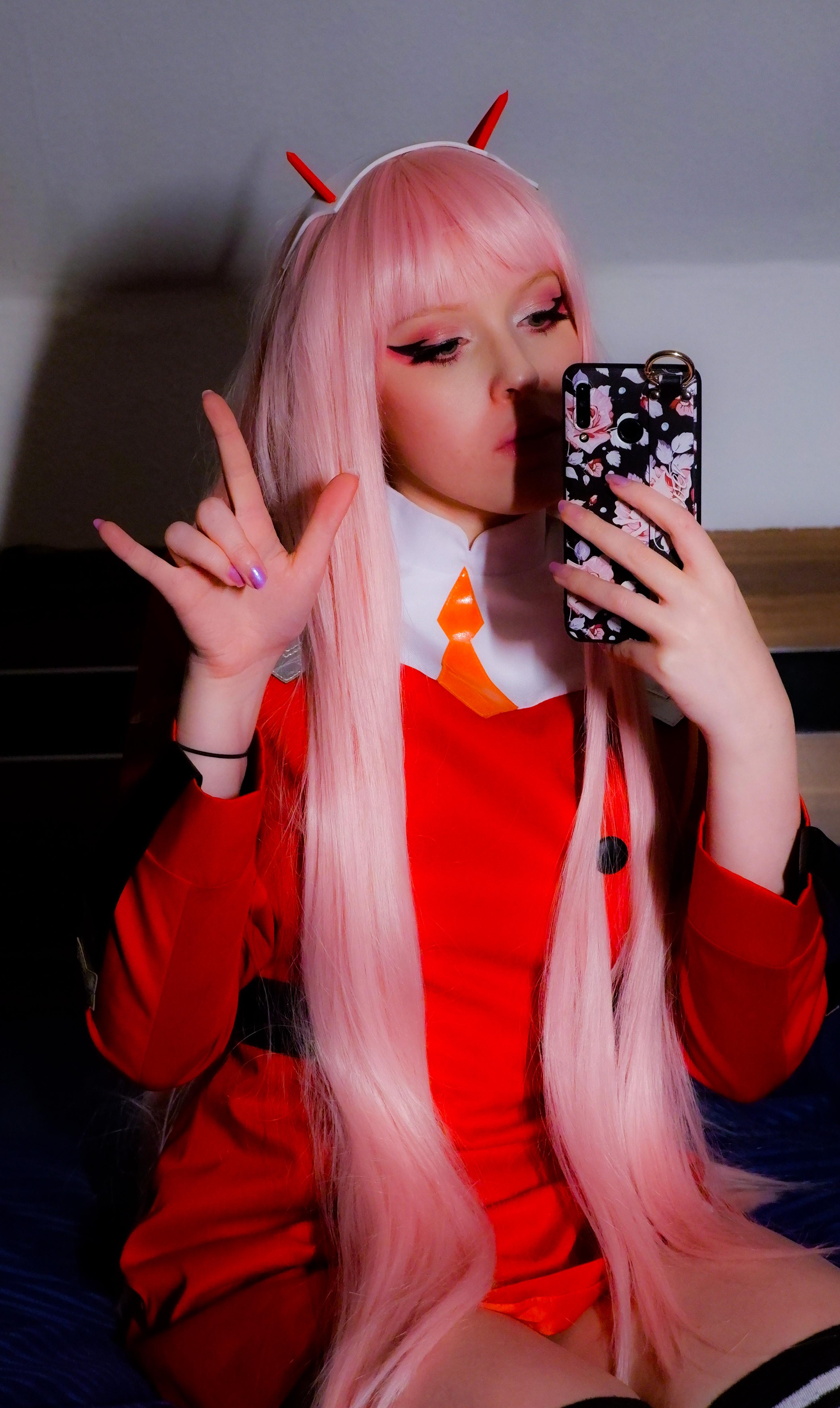 Cosplay Selfie [21] | Scrolller