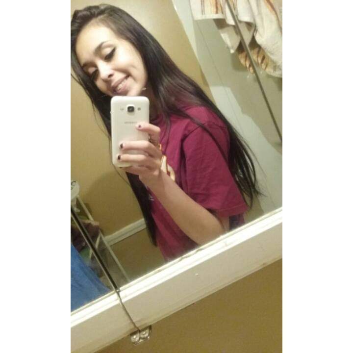 Couldn't resist - sister - 19 - | Scrolller