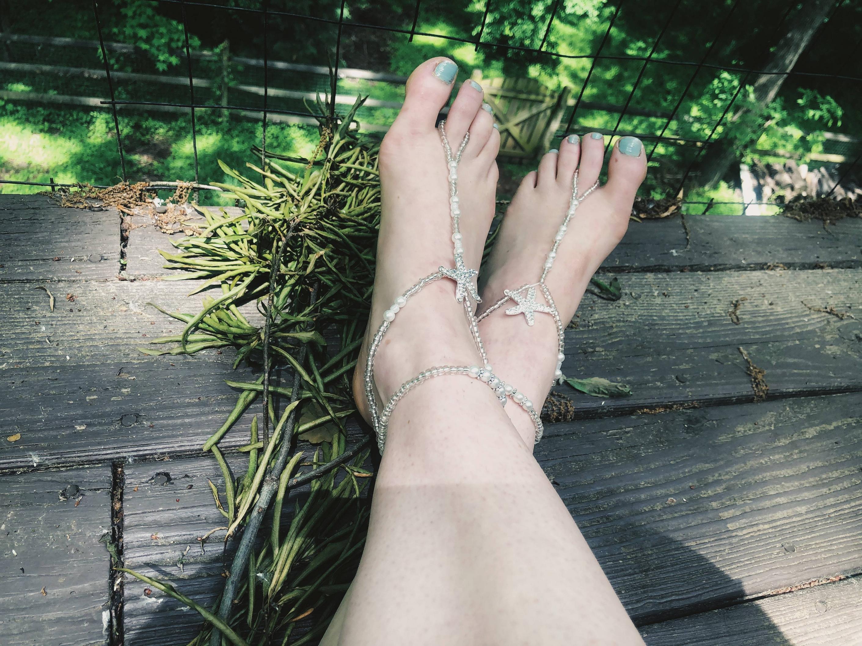 Counting my blessings...starting with my toes :p | Scrolller