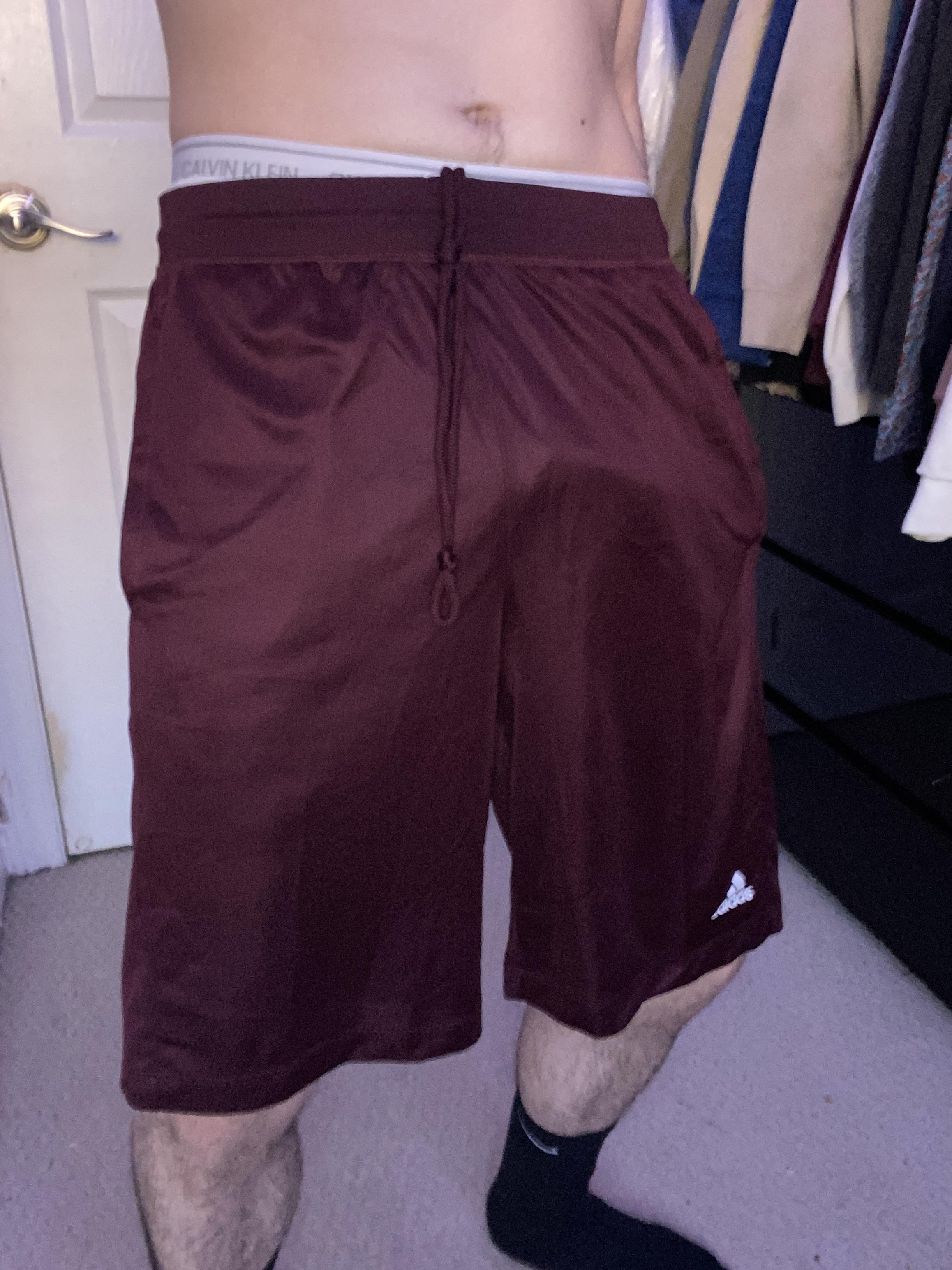 19, home workout bulge | Scrolller