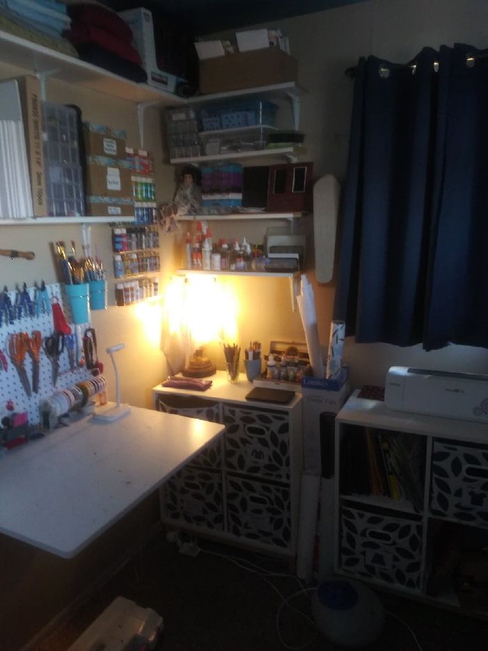 Cozy arts and crafts corner. | Scrolller