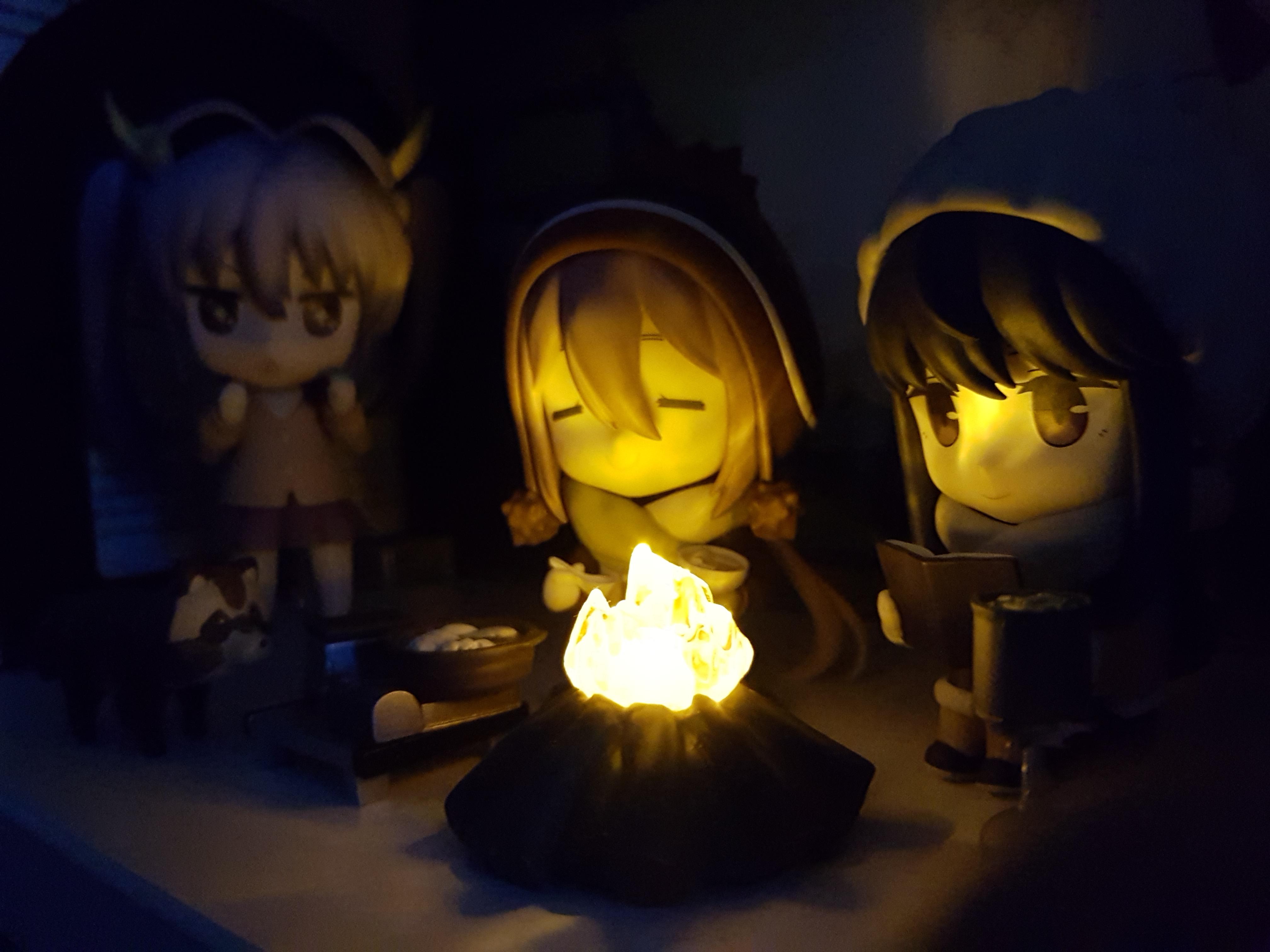 Cozy campfire moment | Scrolller