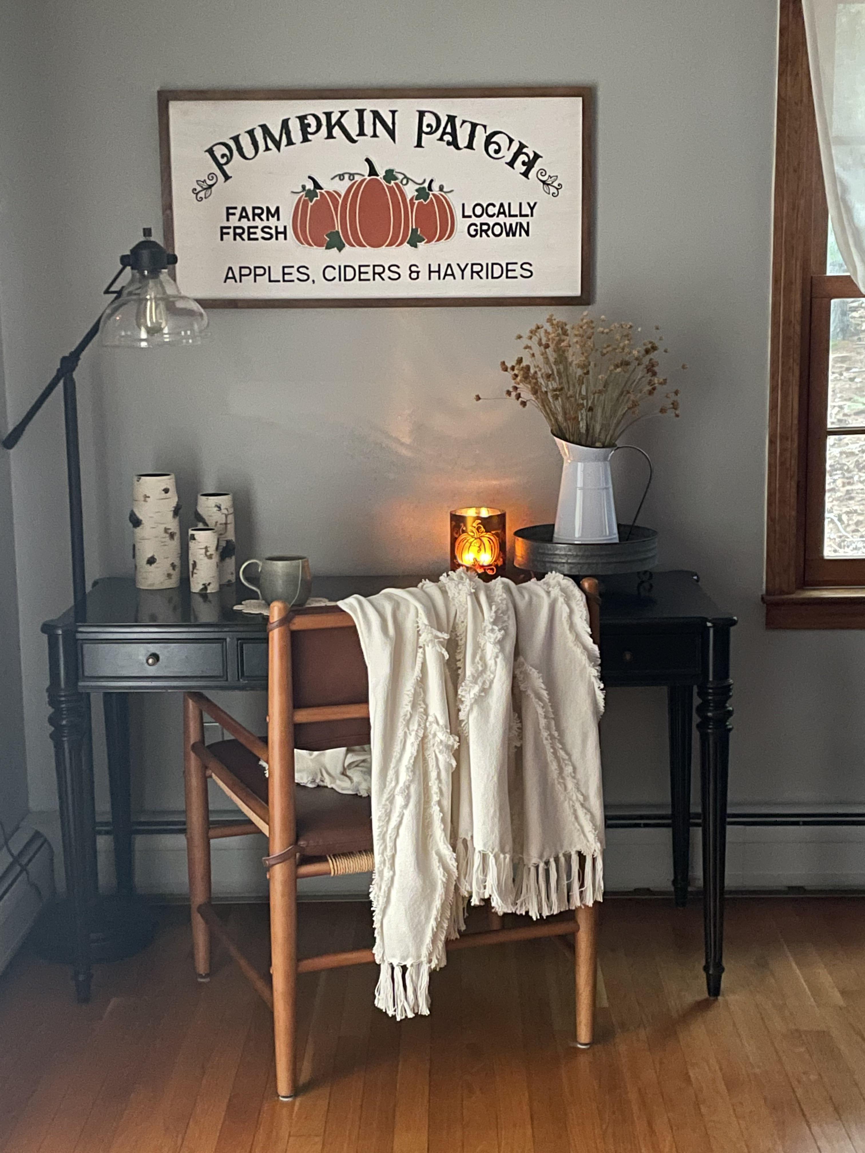 Cozy fall tea nook | Scrolller