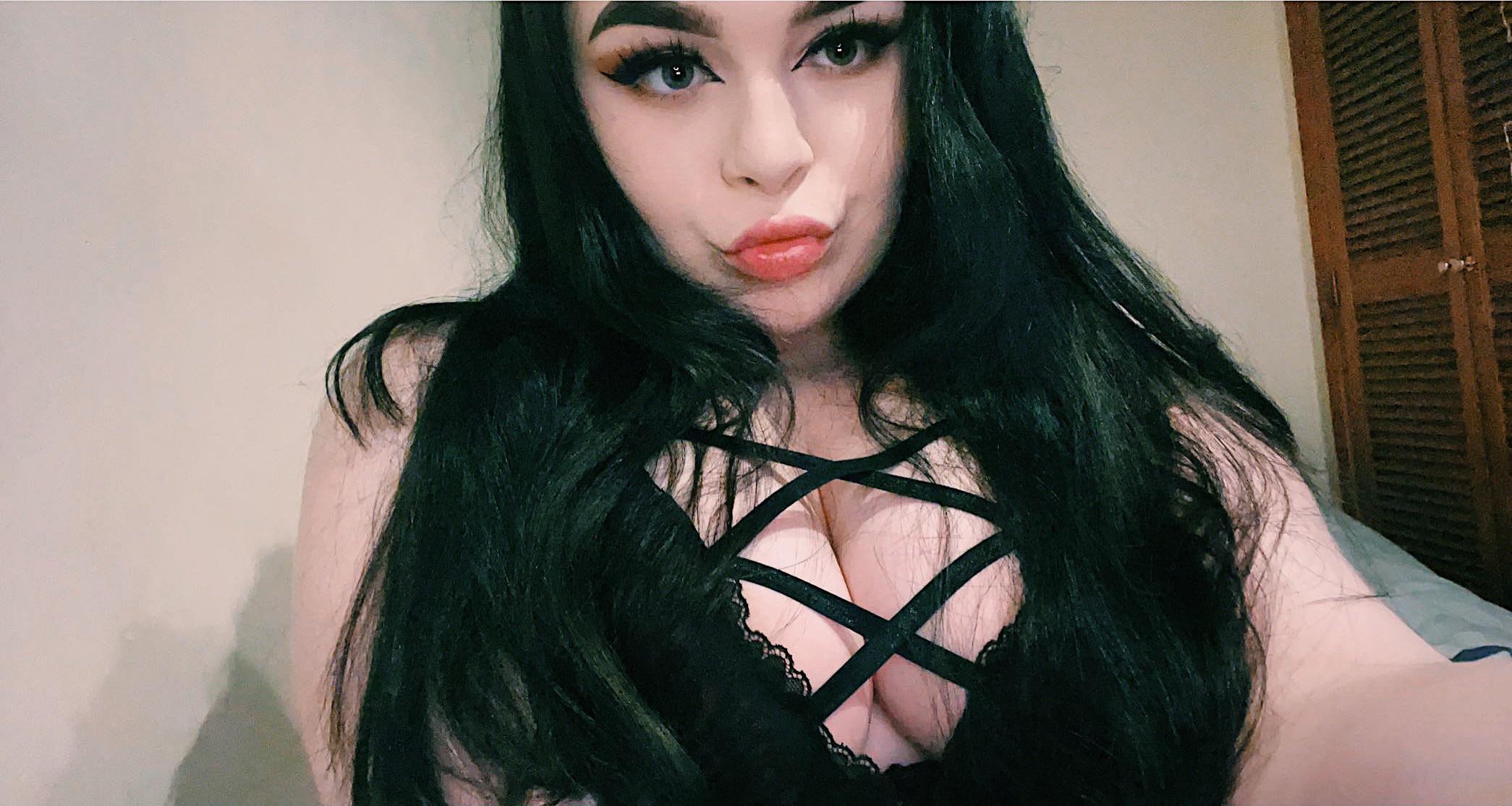 ️criss cross ️ | Scrolller