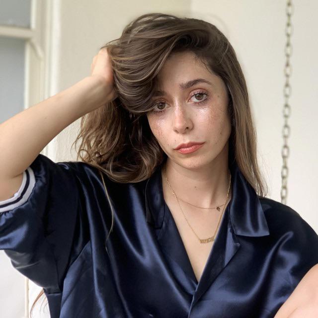 Cristin Milioti Scrolller