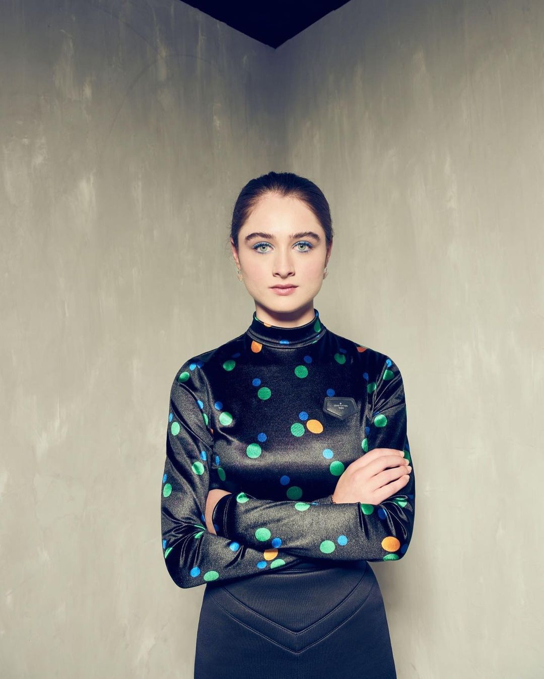 Crossed arms | Scrolller