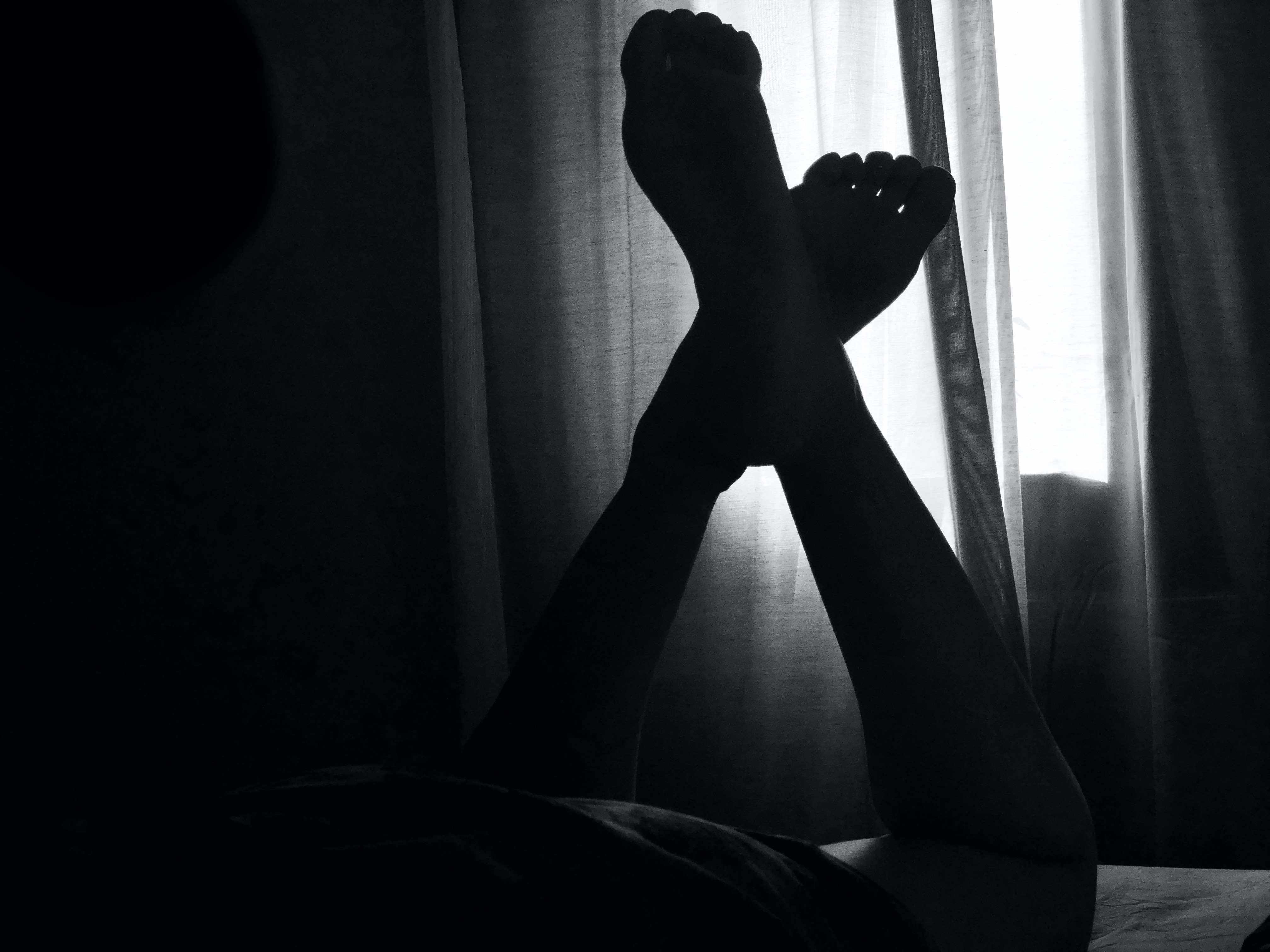 crossed legs shape | Scrolller