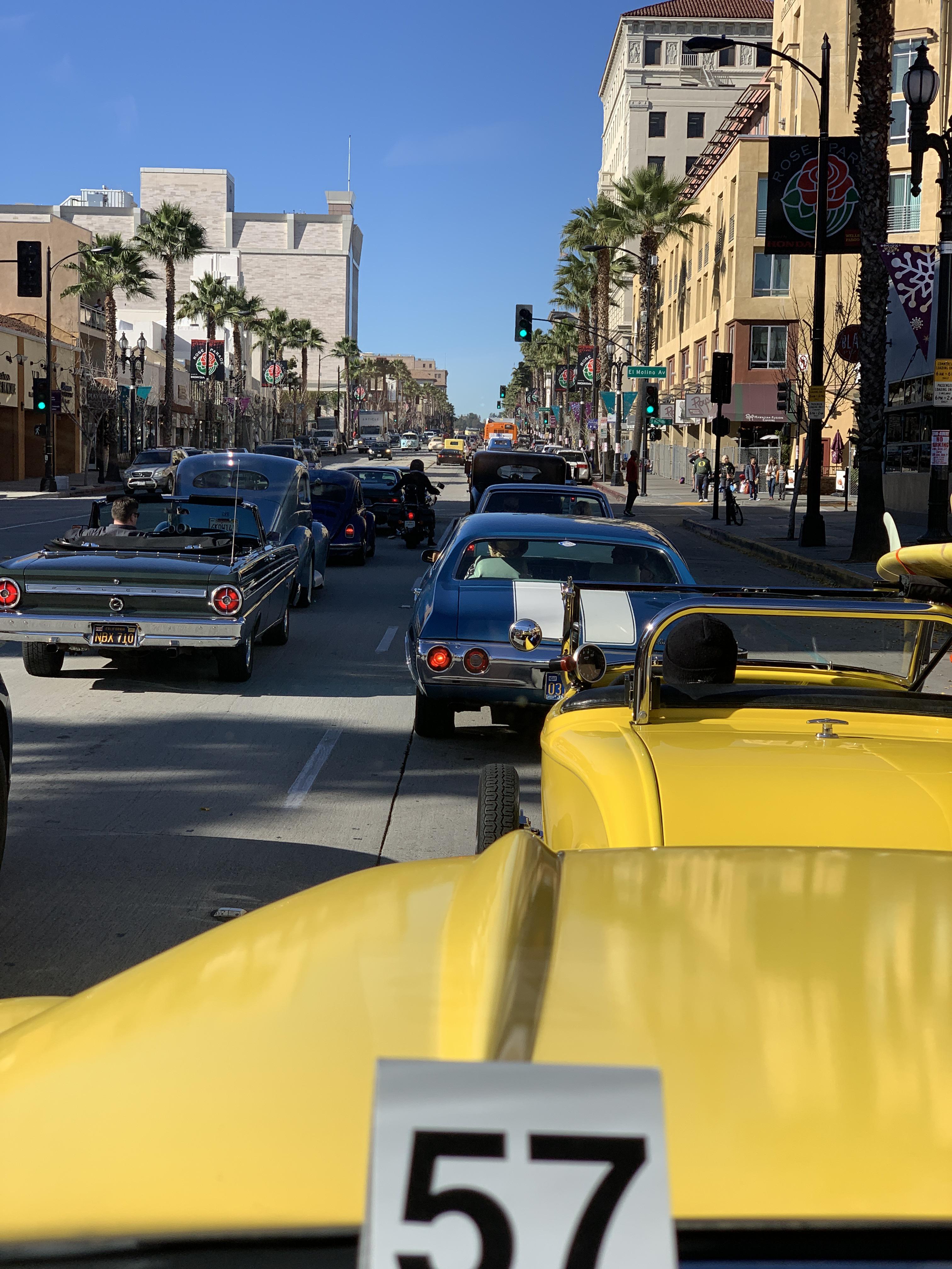 Cruising down Colorado Blvd., Pasadena CA | Scrolller