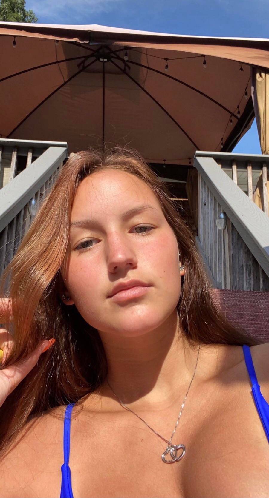 Cum on her | Scrolller