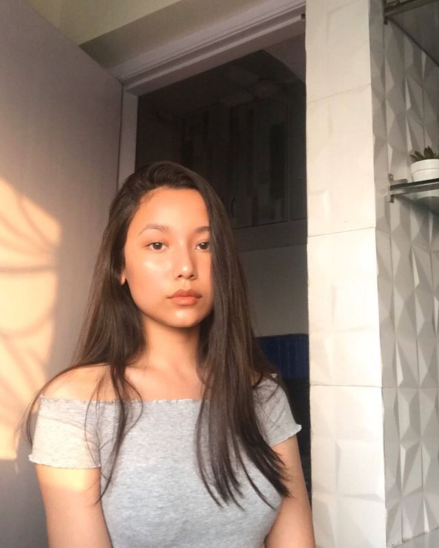 Cum on her face or in her throat? | Scrolller