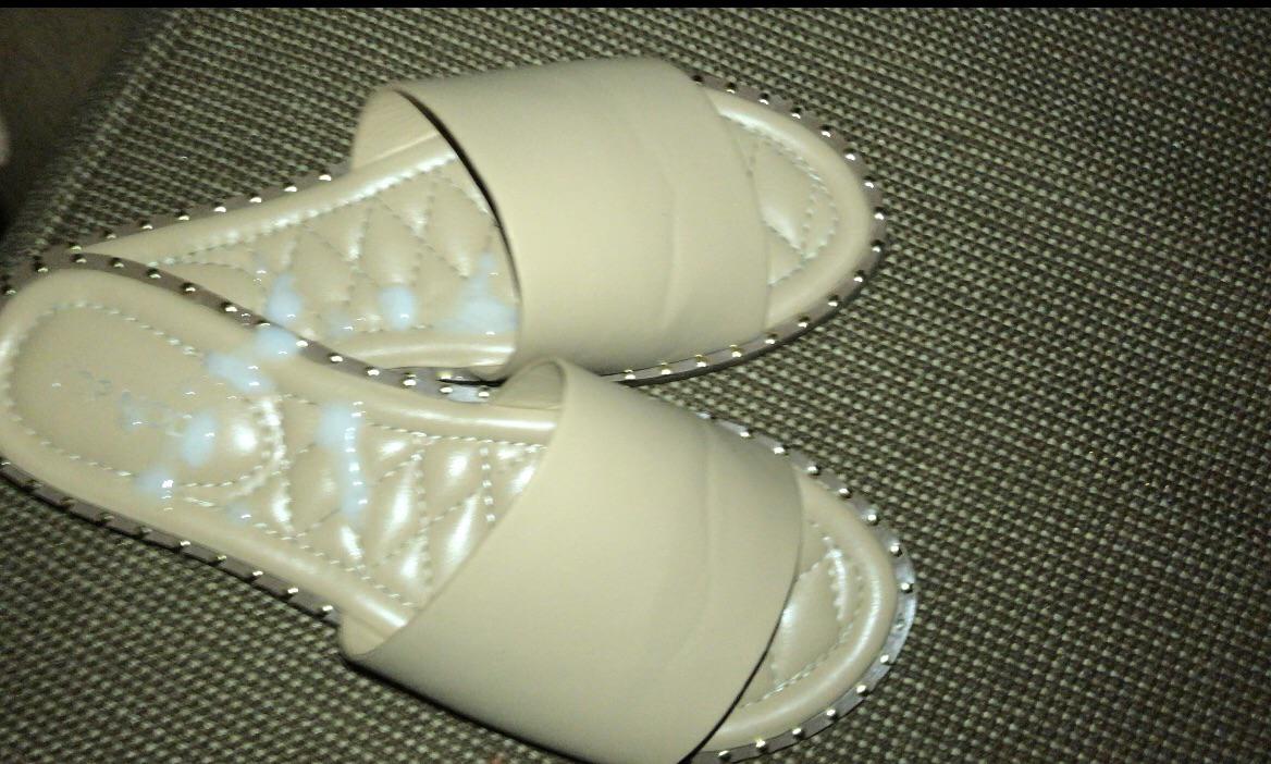 Cum On Sandals Scrolller