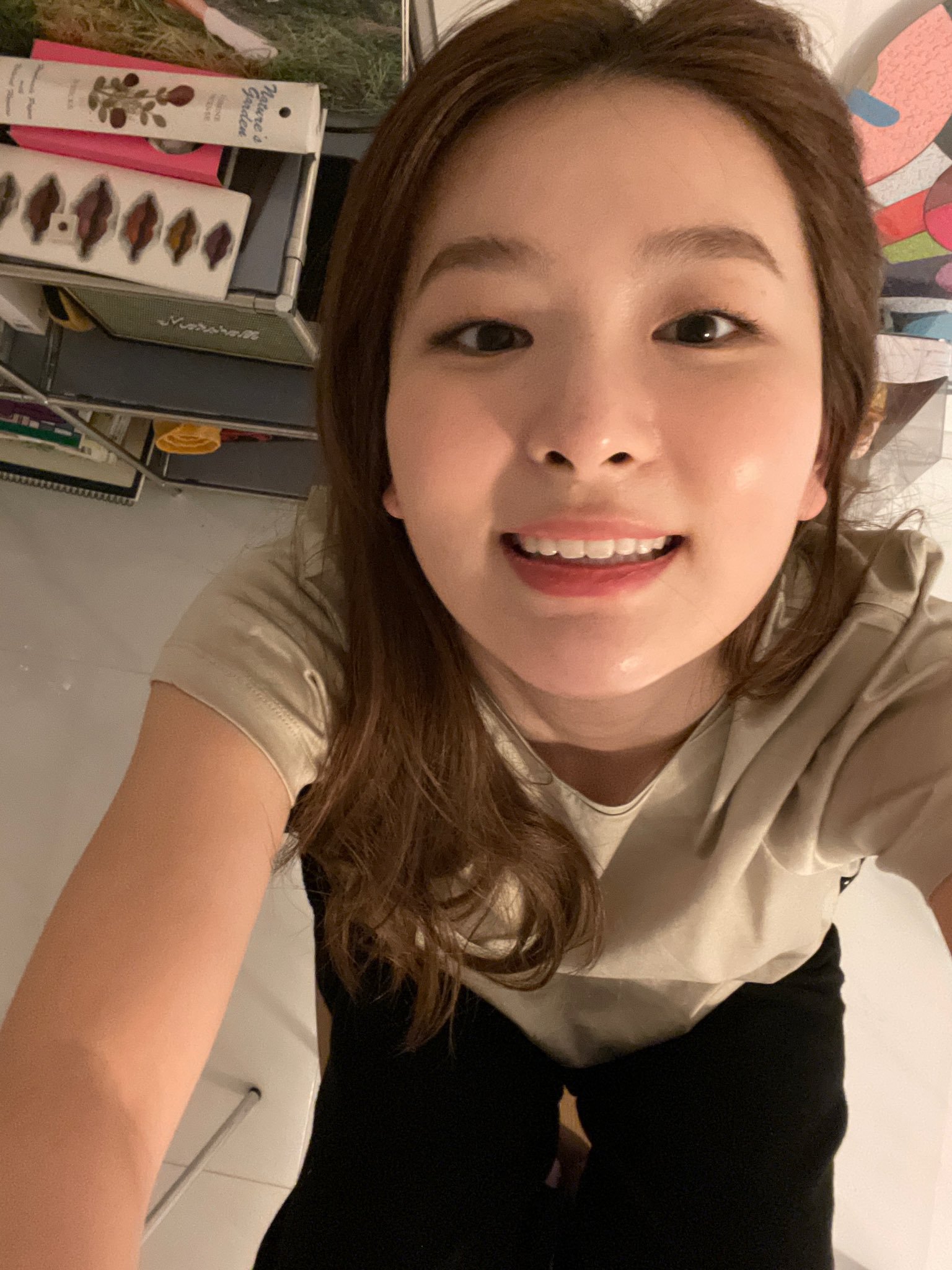 Cum tribute to this seulgi please | Scrolller