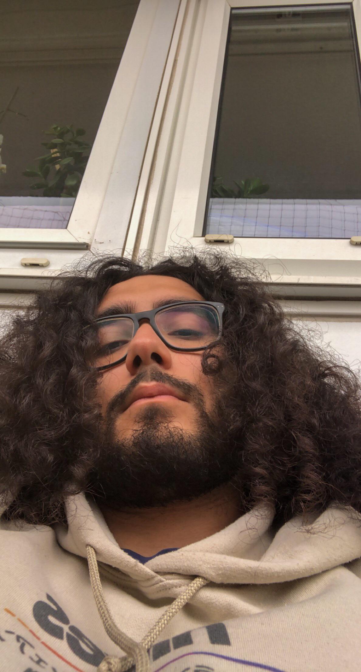 Curly flow | Scrolller