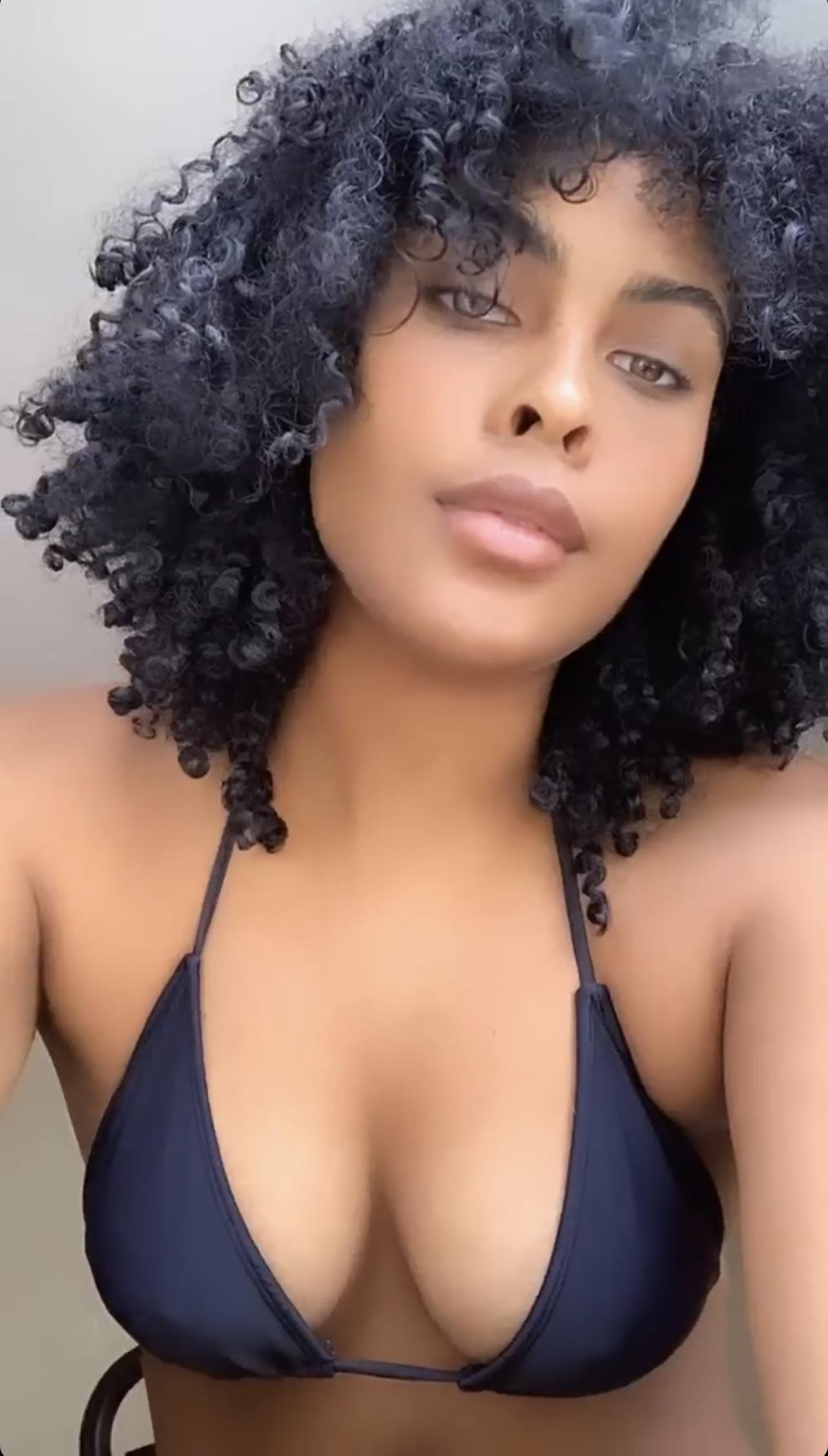 Curly girly | Scrolller