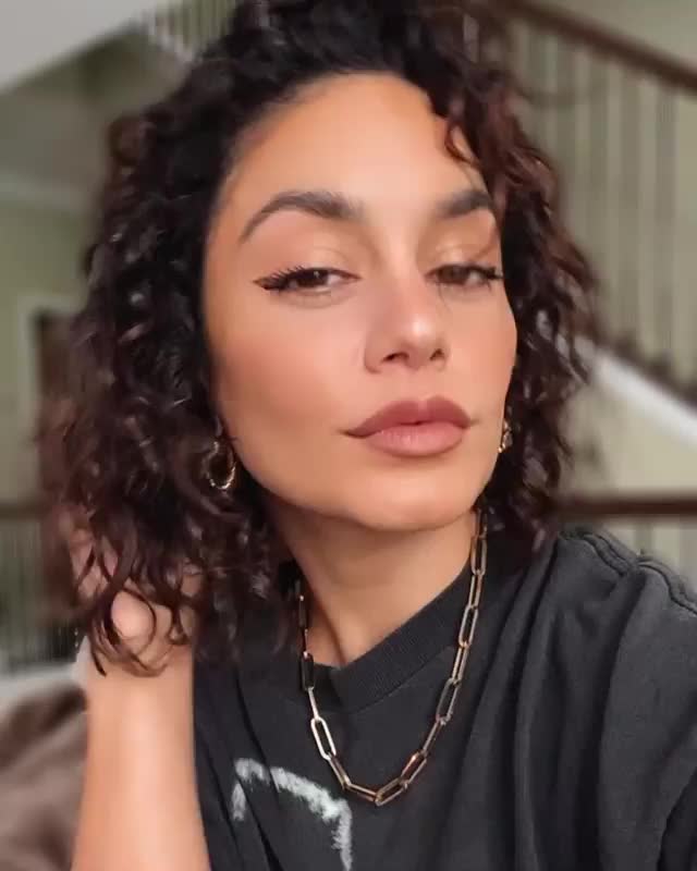 curly girly | Scrolller