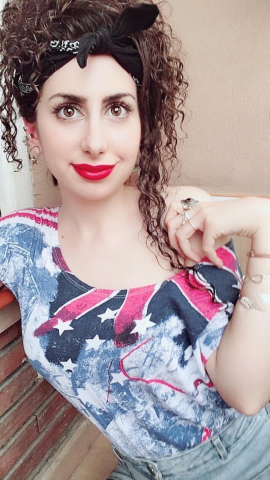 Curly hair is overrated and I love it! It gives funky vibes | Scrolller