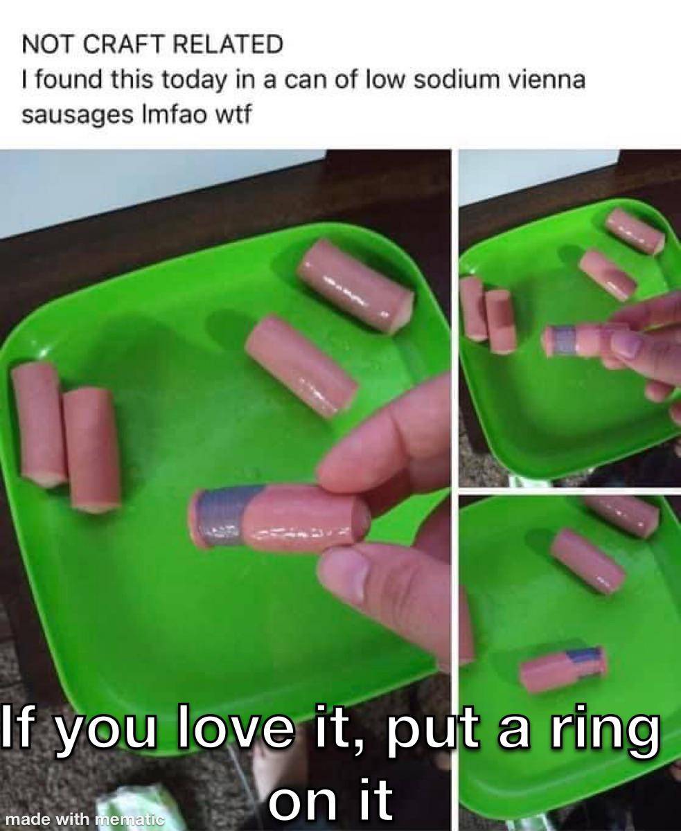 Cursed fingers | Scrolller