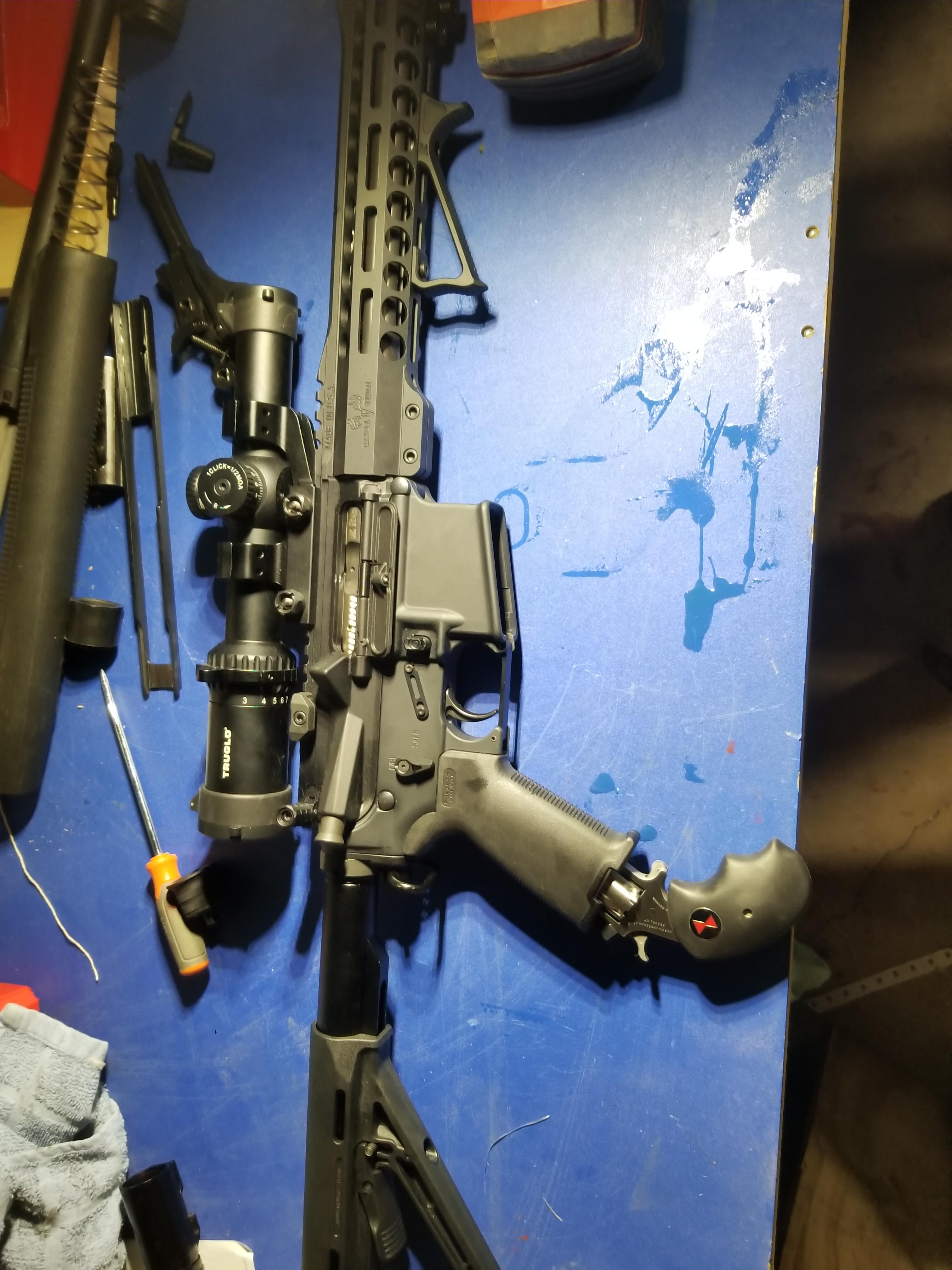 Cursed pistol grip AR | Scrolller