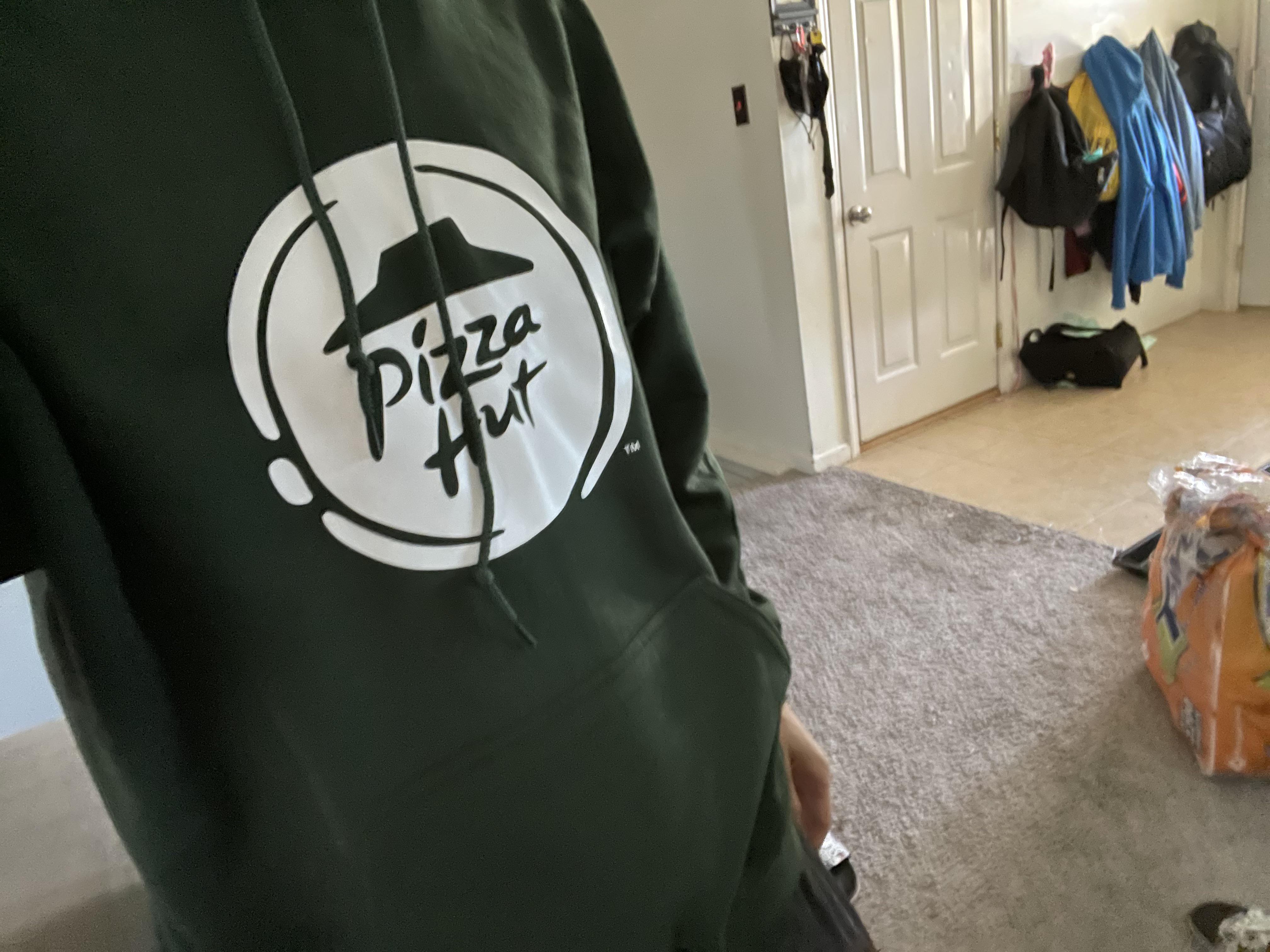 Custom pizza hut hoodie doeeee | Scrolller