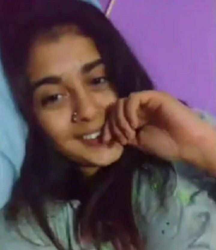 CUTE BEAUTY GIRL ON VIDEO CALL NAUGHTY REACTION | Scrolller