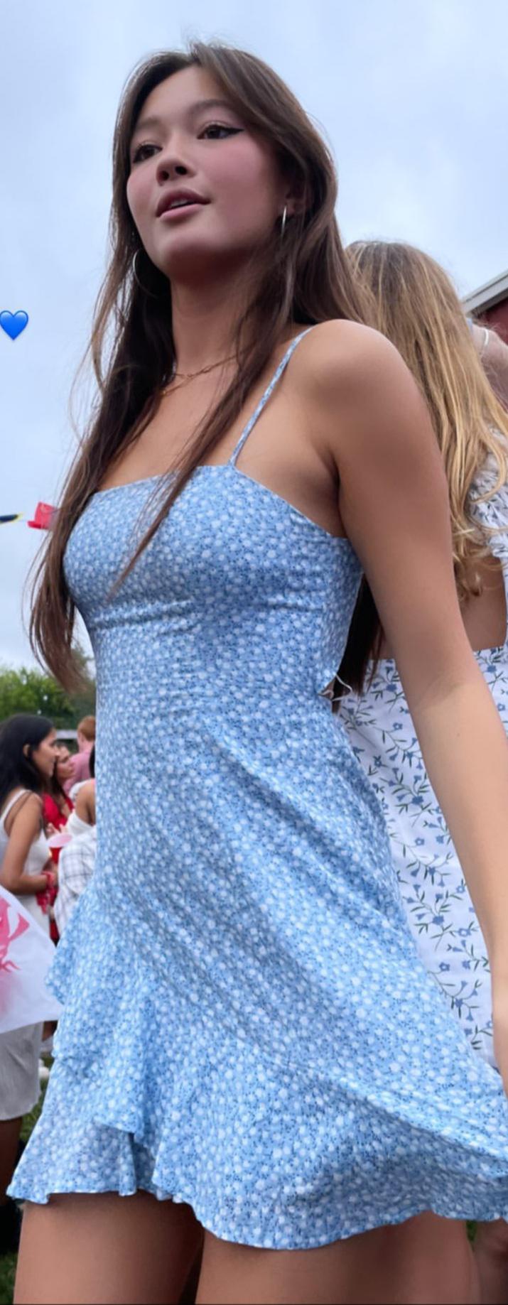 Cute dress Lily Chee | Scrolller