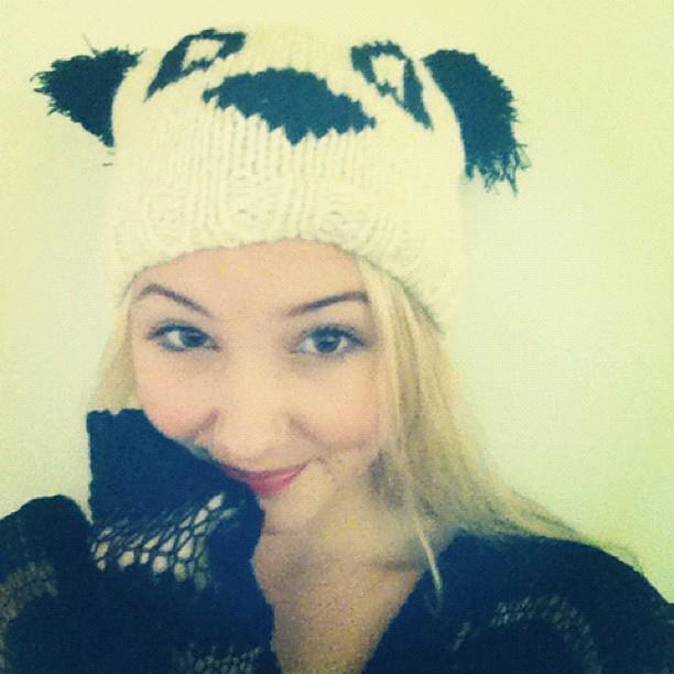 Cute hat. | Scrolller