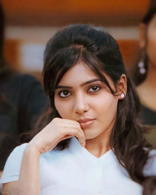 Cute Samantha | Scrolller