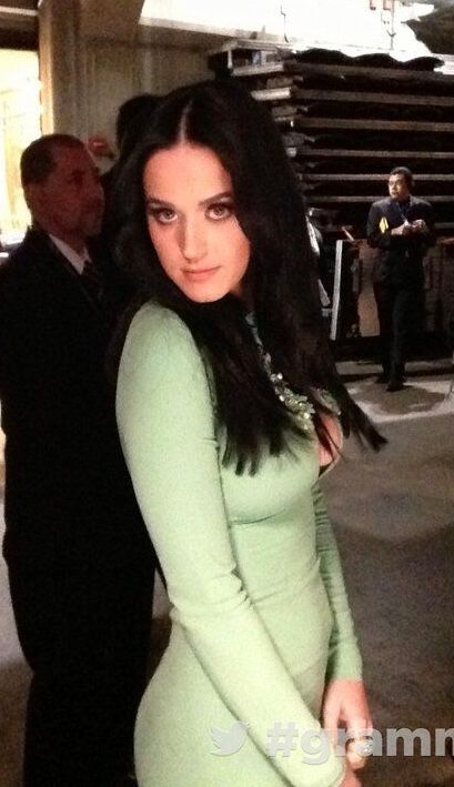 Cute stare | Scrolller