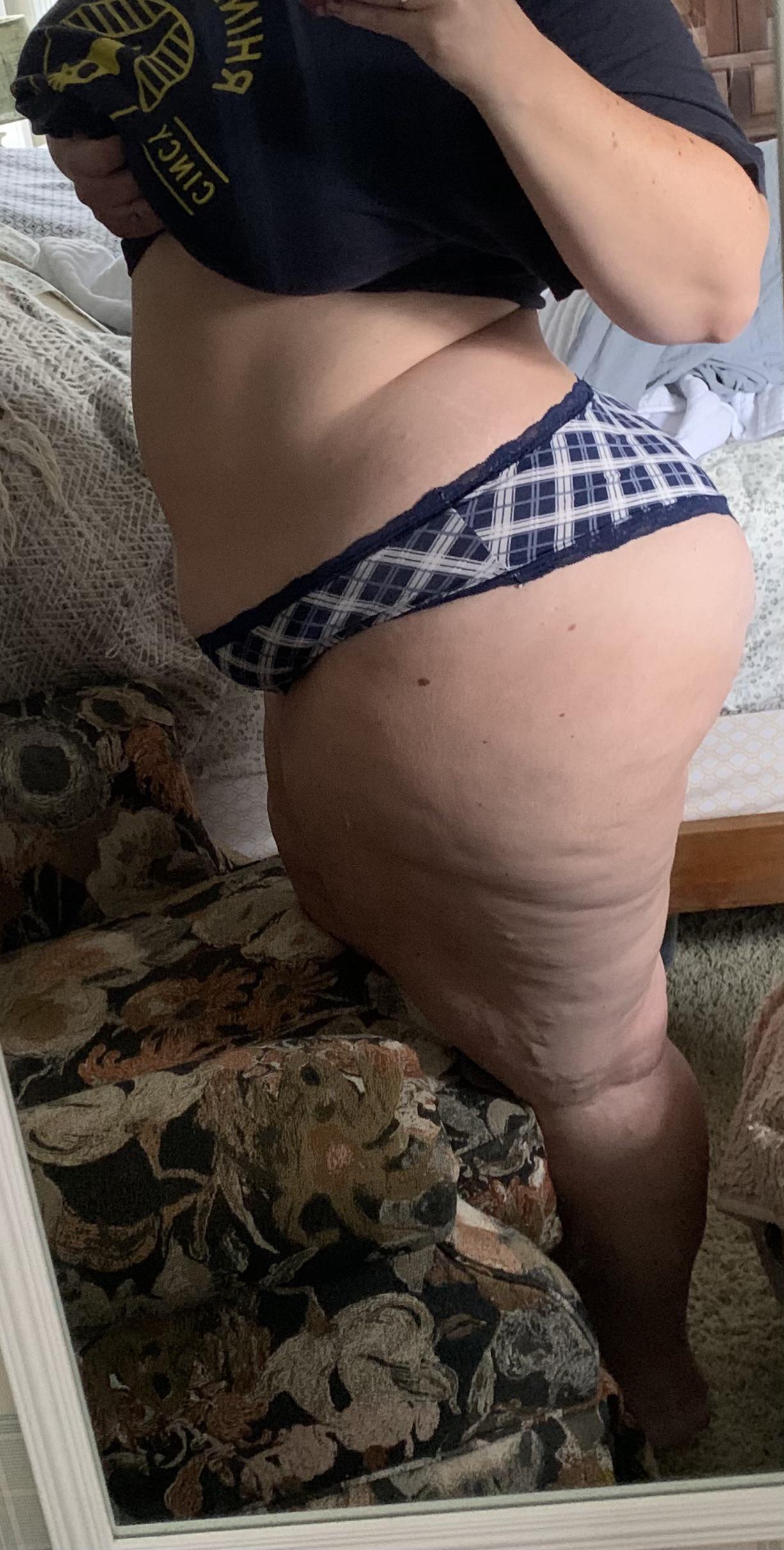 Cute undies. 🌀 | Scrolller