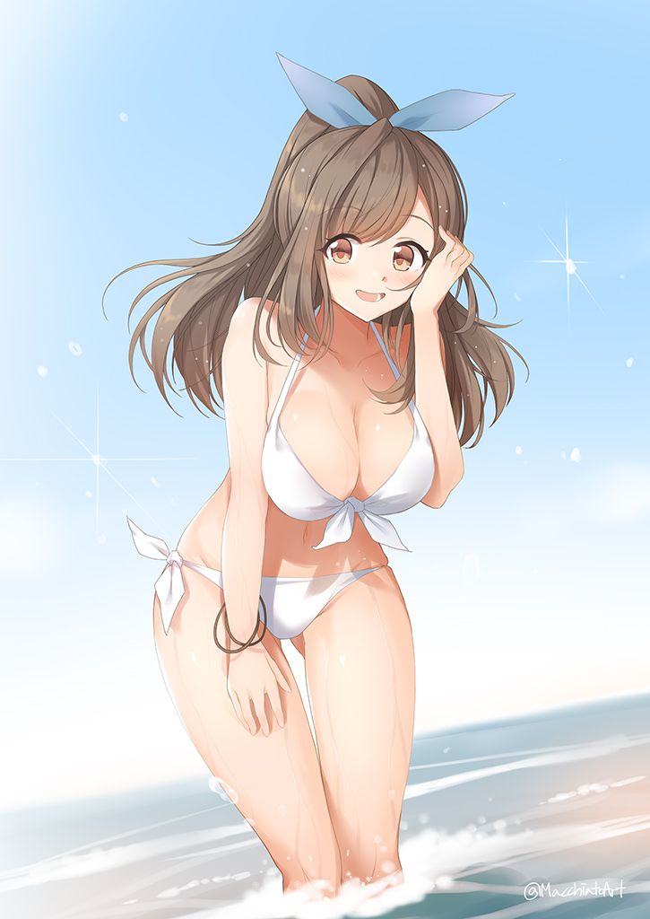 Cutie on the beach | Scrolller