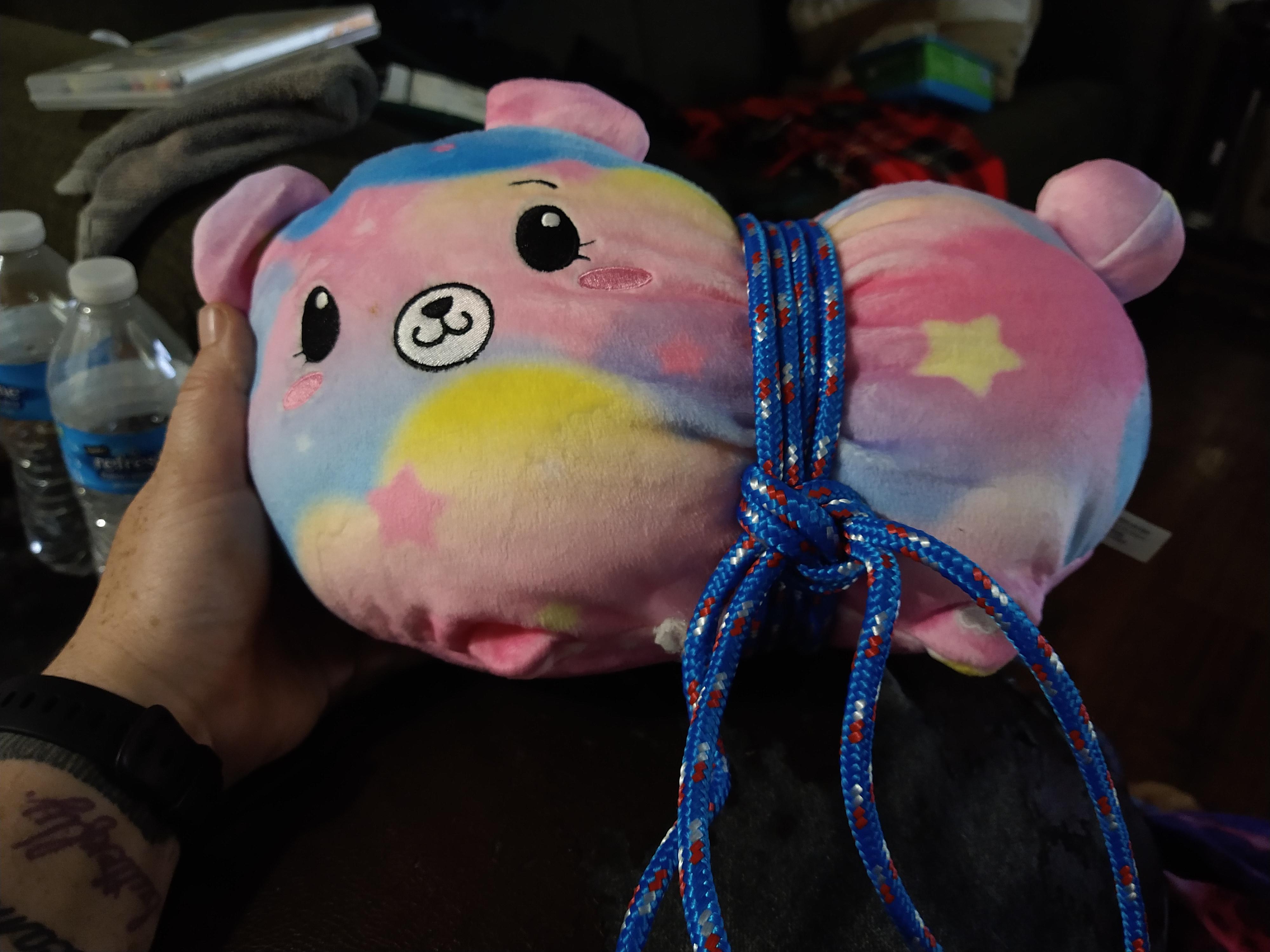 daddy is teaching me all about rope and here's my first knot! Kuma is such a good rope bunny ...