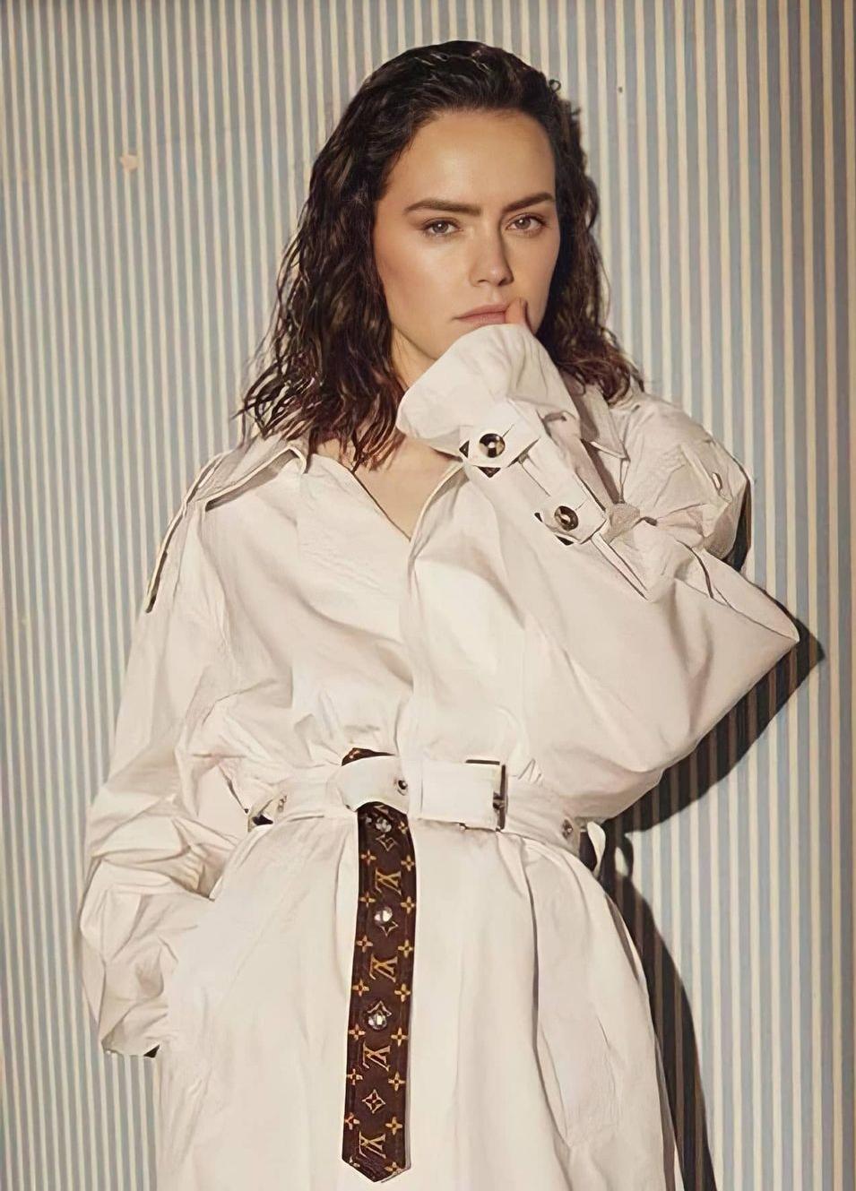 Daisy ridley gets my cock solid | Scrolller