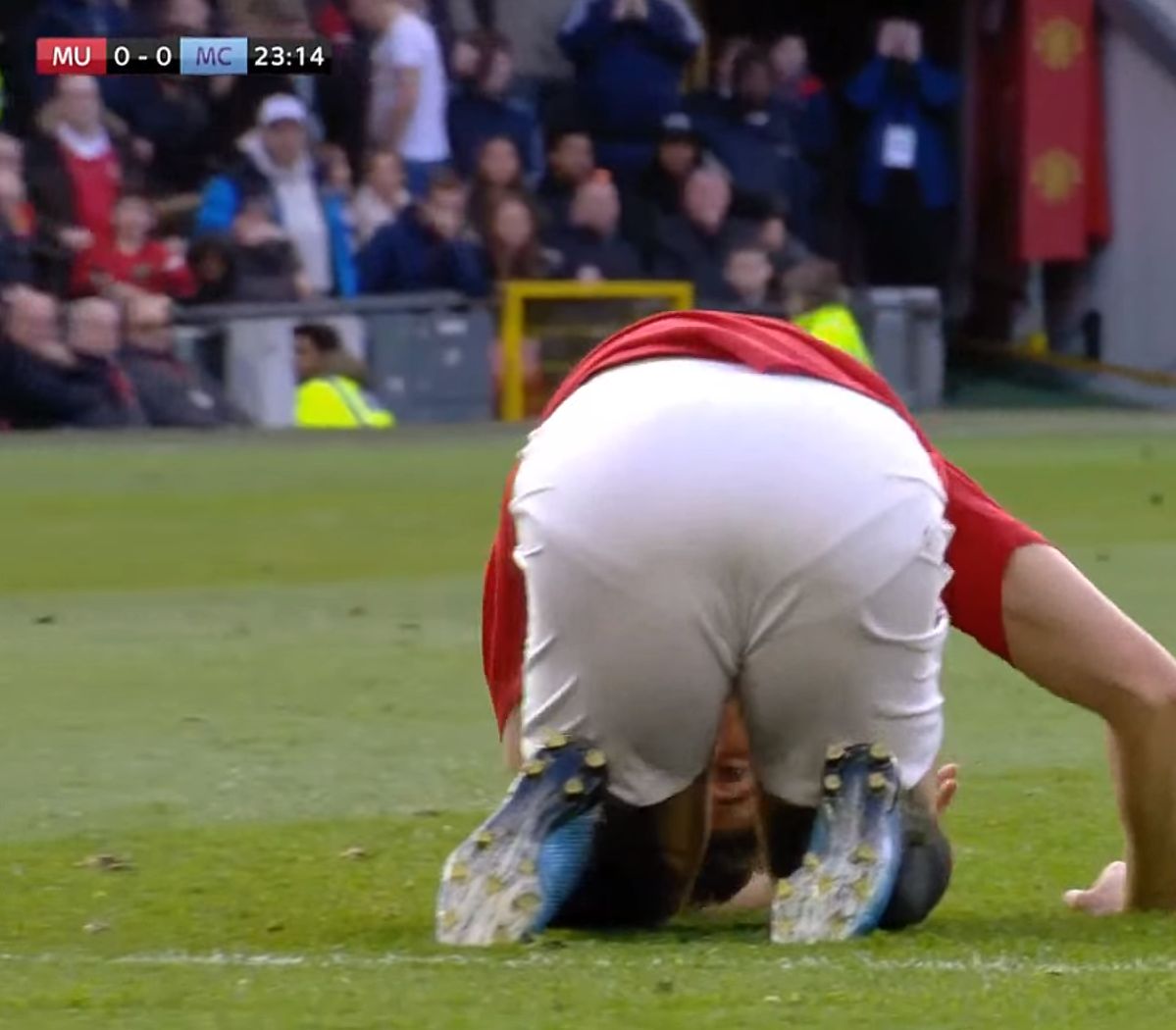 Dan James - double briefs?? | Scrolller