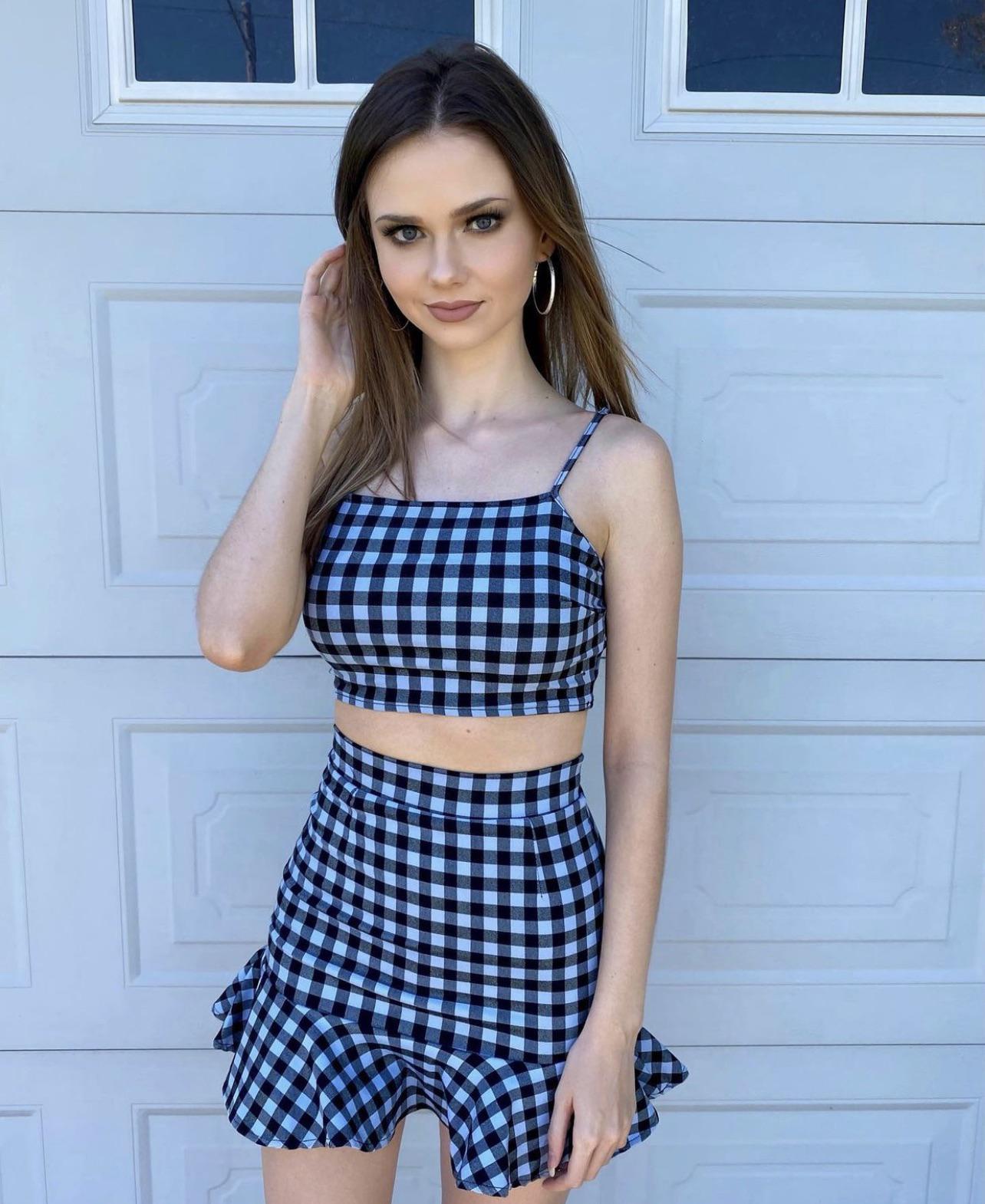 Dana Rae Johnson [irtr] | Scrolller