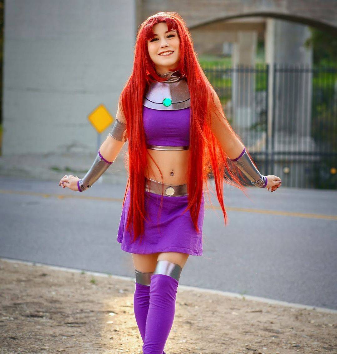 daniella.claire.cosplay as Starfire | Scrolller
