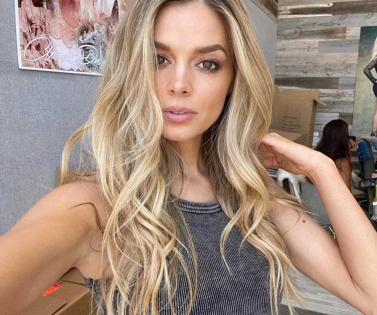 Danielle Knudson [irtr] | Scrolller