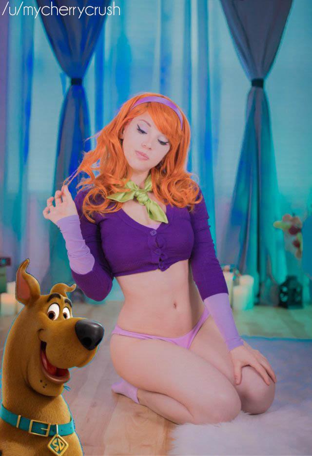 Daphne Blake by cherrycrush | Scrolller