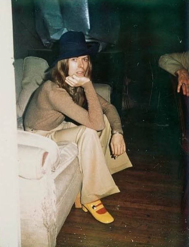David Bowie photographed by Andy Warhol, 1971 | Scrolller