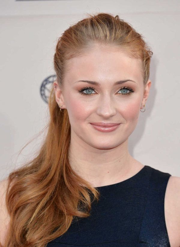 Daydreaming of a very Dominant and aggressive Sophie Turner | Scrolller